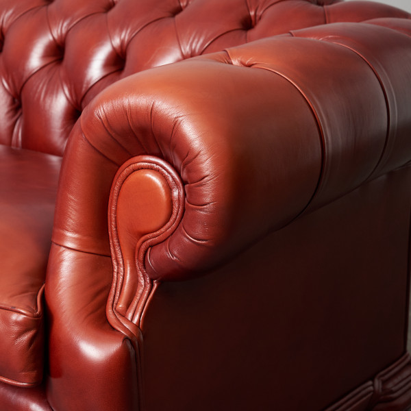 イズヤオンライン | DELLBROOK 本革張り チェスターフィールド トリプルソファ