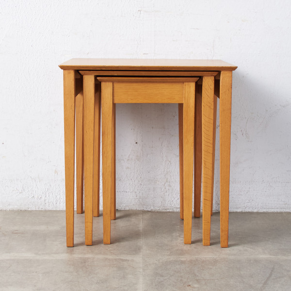 イズヤオンライン | ハーバート・E・ギブス Herbert E. Gibbs ヴィンテージ ネストテーブル