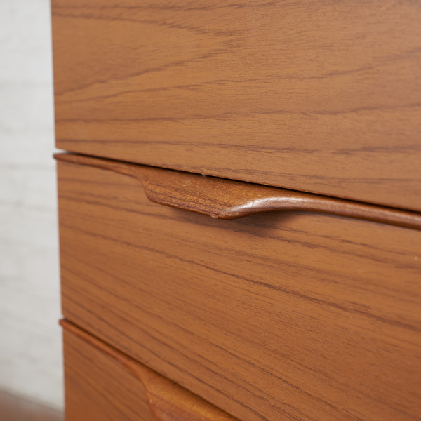 イズヤオンライン | ハリス・リーブス Harris Lebus Europa furniture ヴィンテージ 3段チェスト